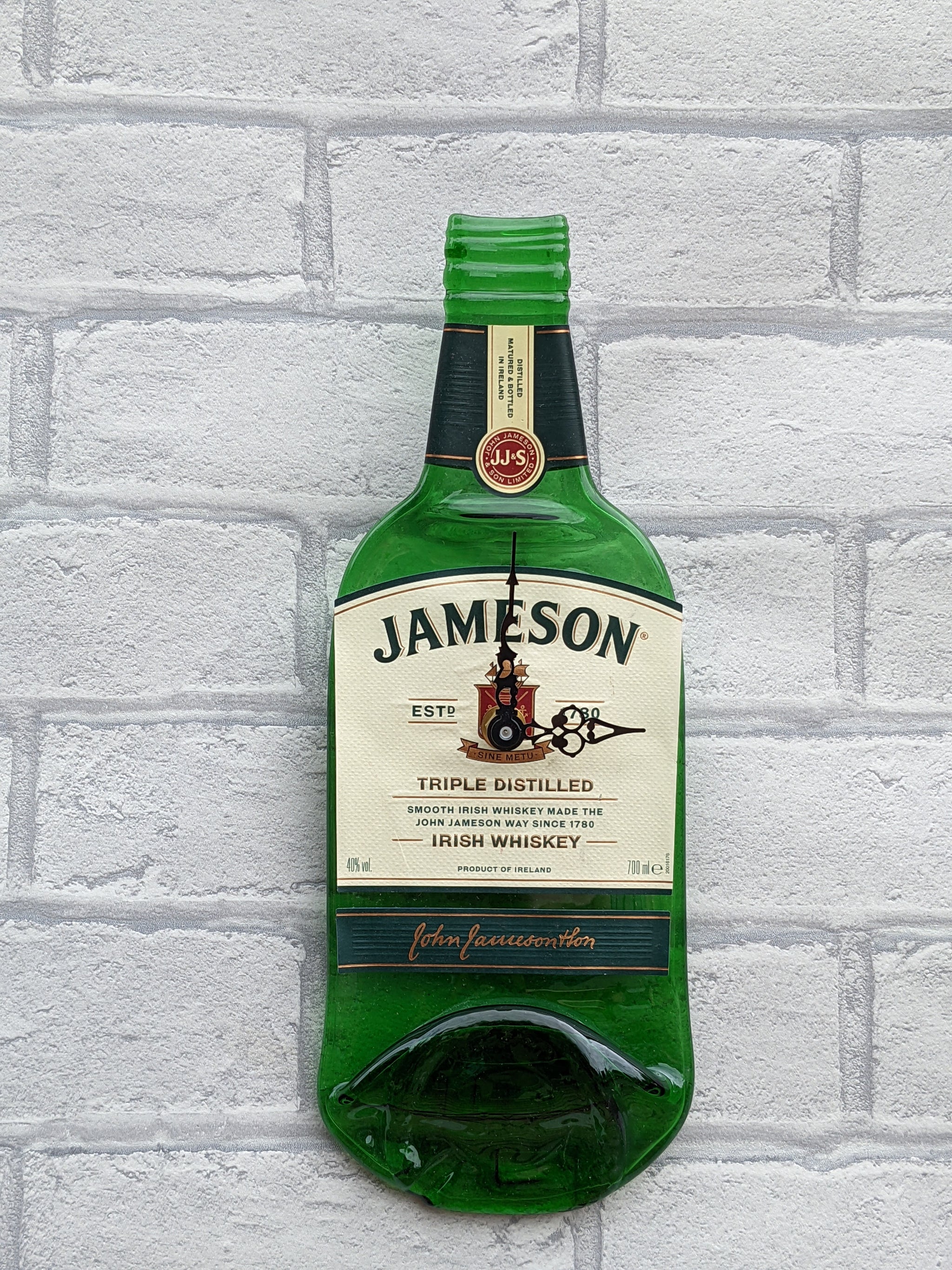Jameson bottle clock – Rewind Glass
